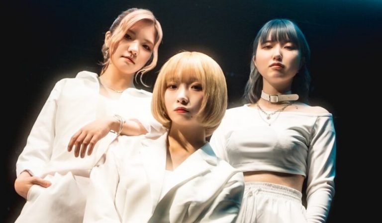 【TRiDENT】激しくロックな次世代正統派ガールズロックバンド – ガールズバンド一覧 – ガールズバンド大図鑑