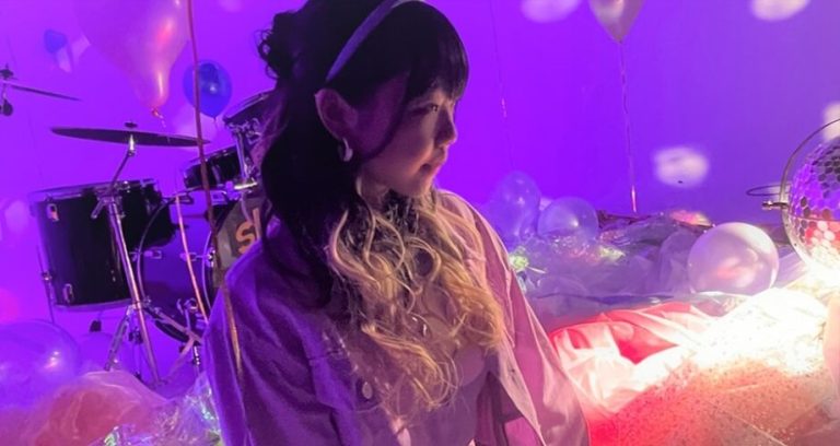 yuzu／ベーシスト – アーティスト情報 – ガールズバンド大図鑑